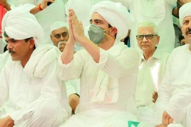 Political signals of 1989 redux at Jayant Chaudhary’s Rasam Pagdi at ...